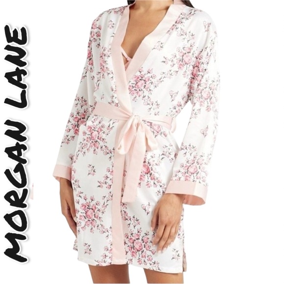 Morgan Lane | Intimates & Sleepwear | Nwt Morgan Lane Robe Allie Satin ...